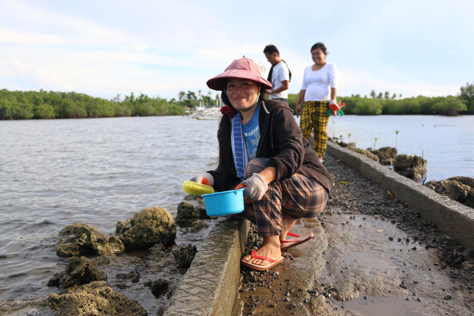 Typhoon Odette affected communities in Bohol turn green and clean ... Typhoon Odette affected communities in Bohol turn green and clean ...